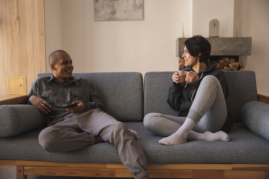 Transparency In A Relationship 7 Benefits And How To Get It Mindful Cupid
